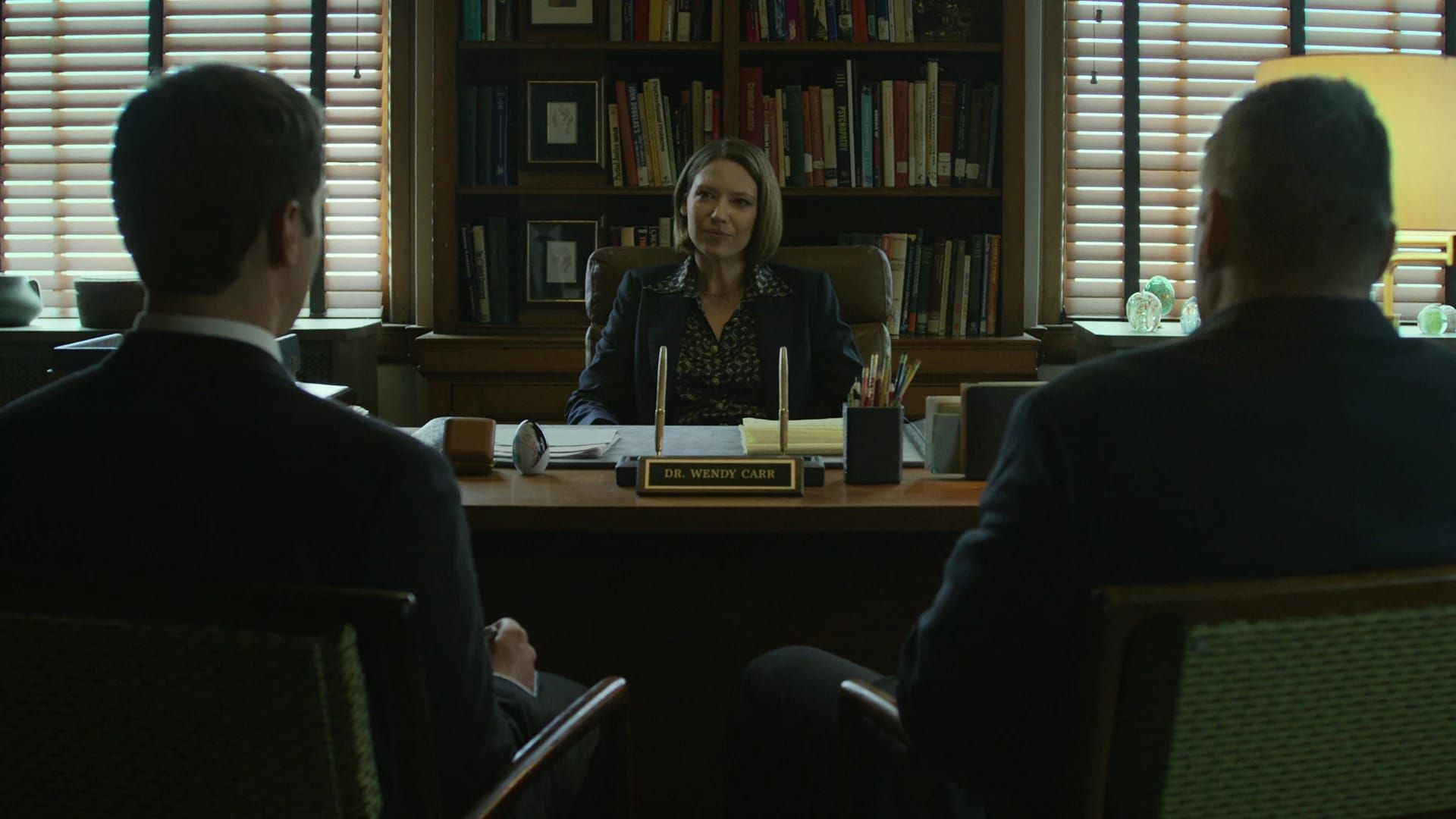 Poster MINDHUNTER - Saison 1 - Affiche 22 sur 23 - AlloCiné