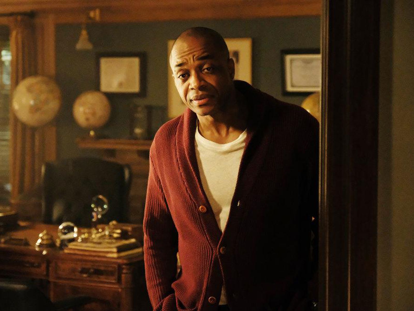 The Magicians : The Magicians : Photo Rick Worthy - 130 sur 365 - AlloCiné