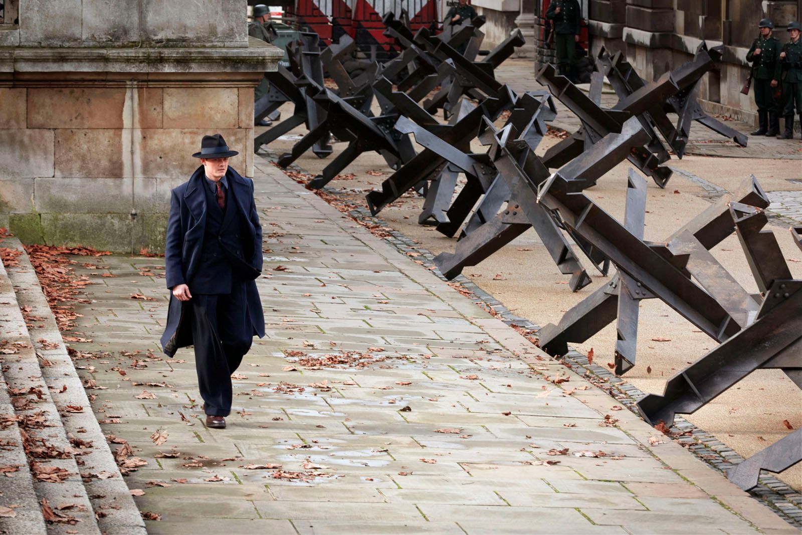 SS-GB : Photo Sam Riley - 20 sur 20 - AlloCiné