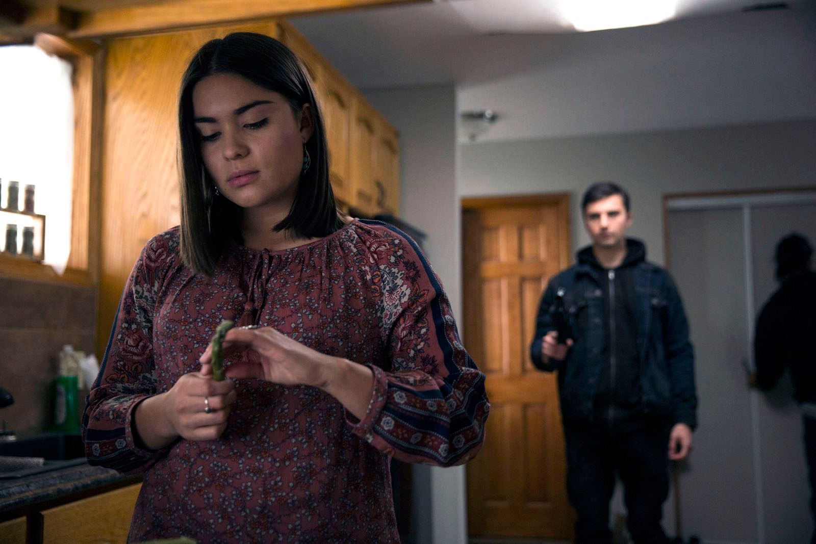 Cardinal : Cardinal : Photo Alex Ozerov, Devery Jacobs - 18 sur 58 ...