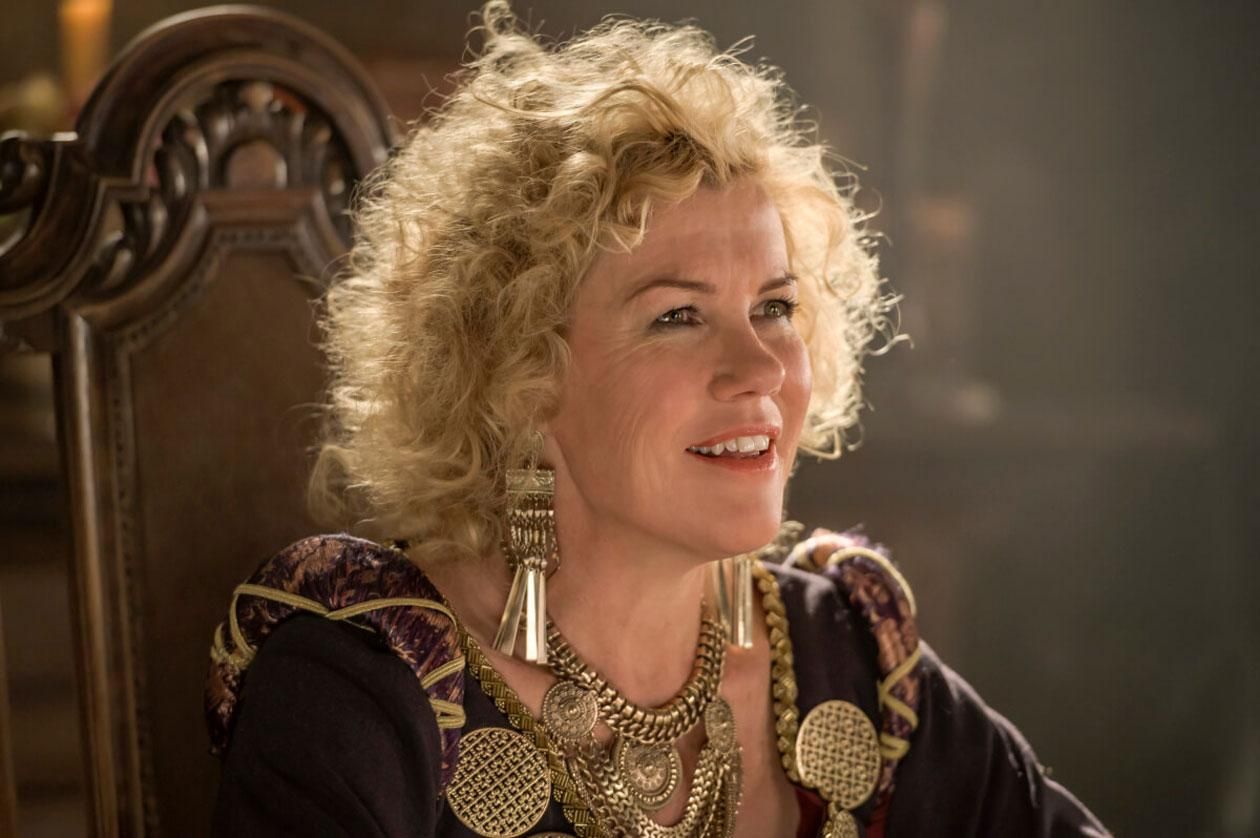 Photo de Robyn Malcolm - The Outpost : Photo Robyn Malcolm - Photo 5 ...