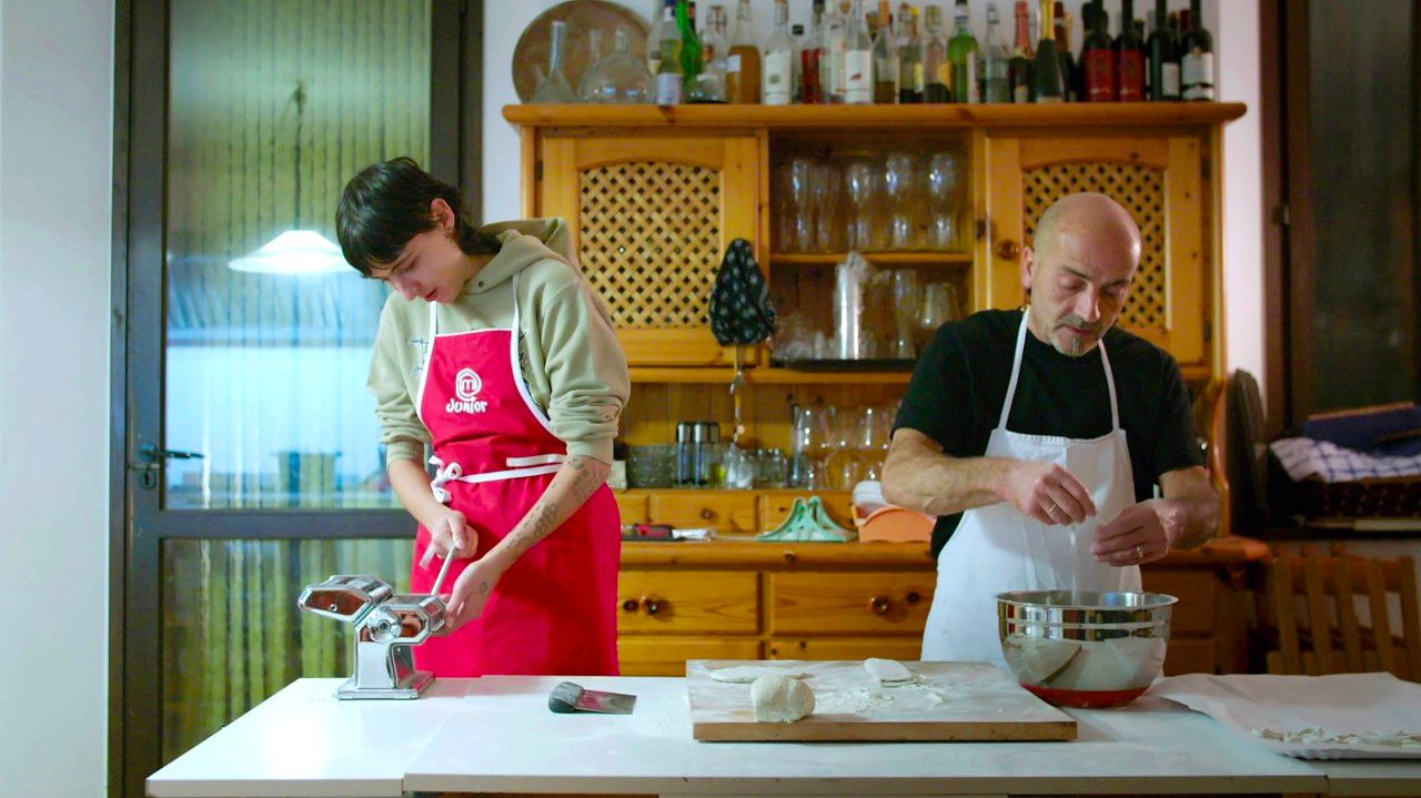 Photo de Adam Hoya - Searching Eva : Photo Adam Hoya - Photo 7 sur 30 ...