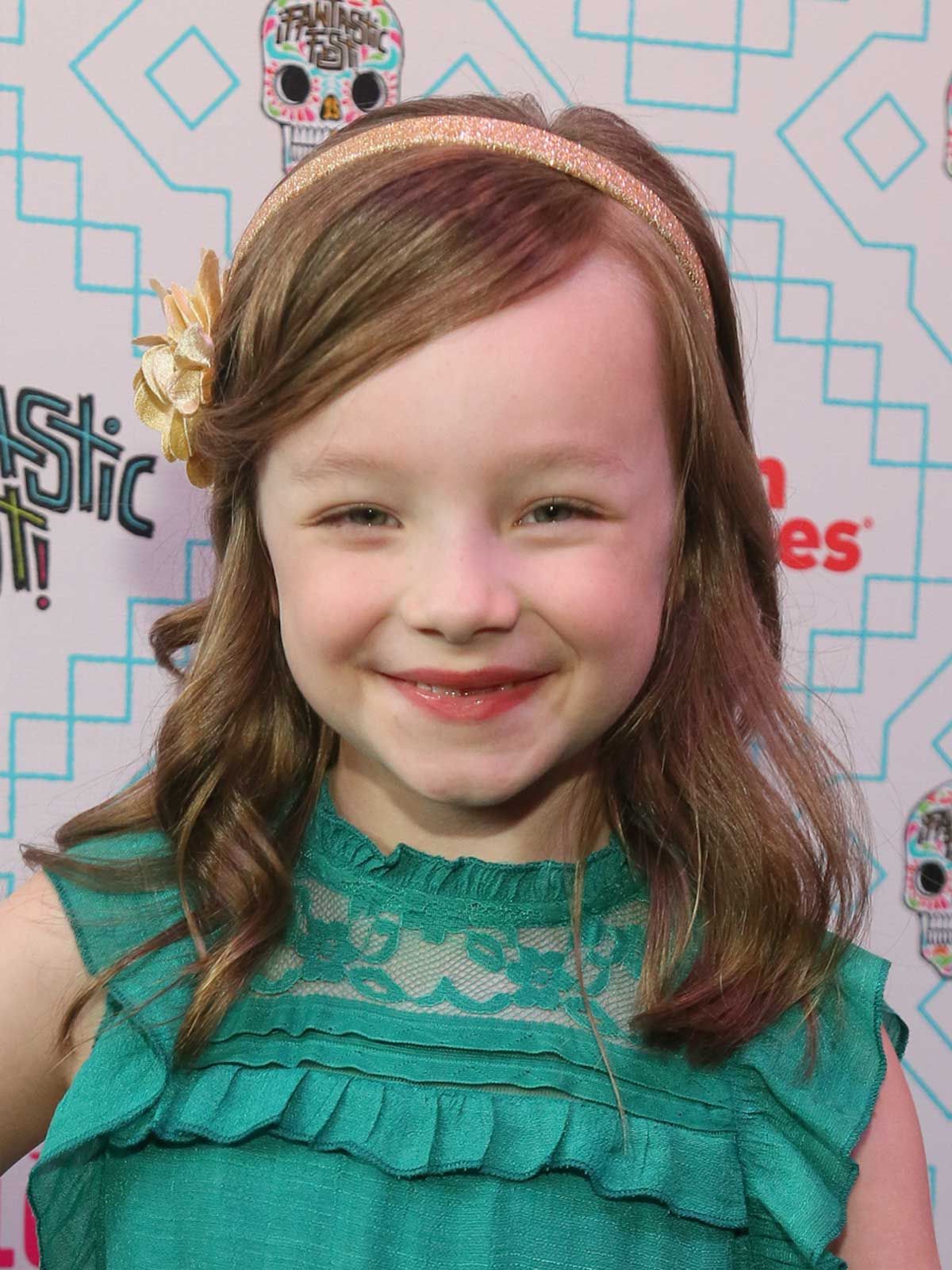 Lucy Capri - AlloCiné