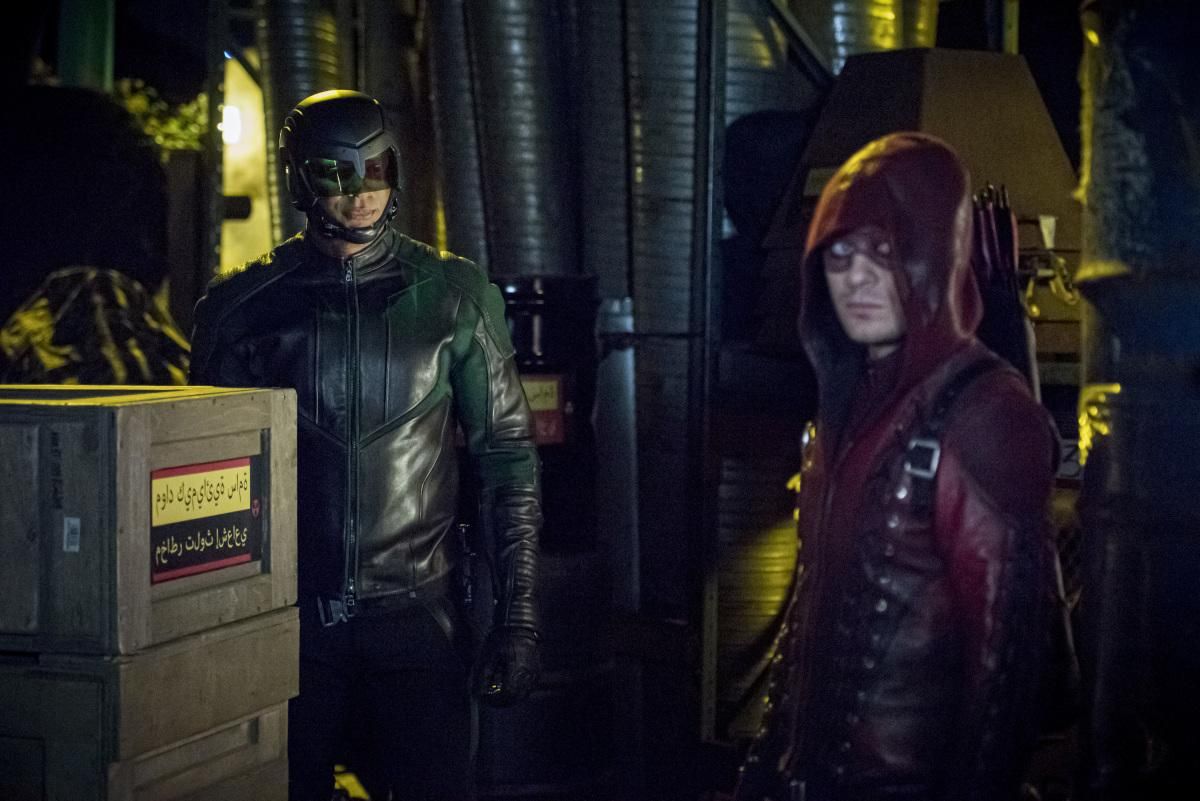 Arrow : Arrow : Photo Colton Haynes, David Ramsey - 58 sur 1200 - AlloCiné