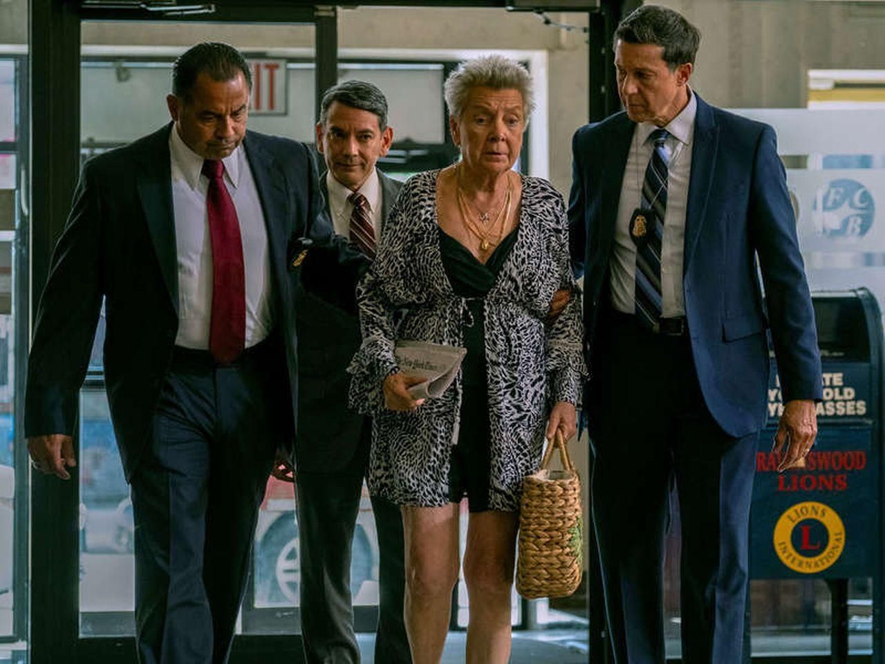 Photo de Sandy Martin - Ray Donovan : Photo Sandy Martin, Niceto Darcey ...