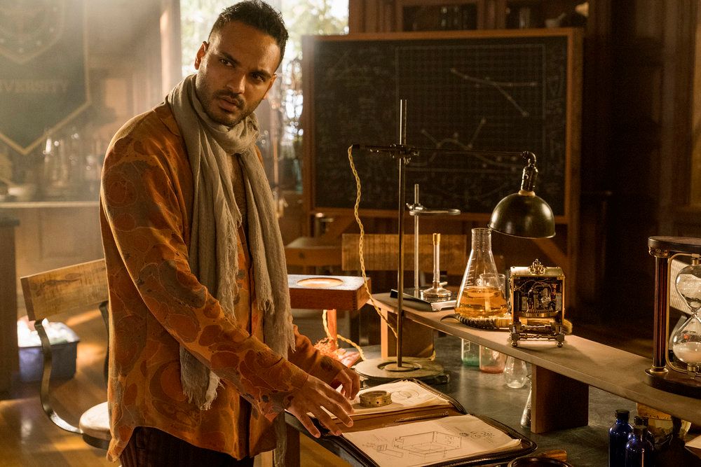 The Magicians : The Magicians : Photo Arjun Gupta - 26 sur 365 - AlloCiné