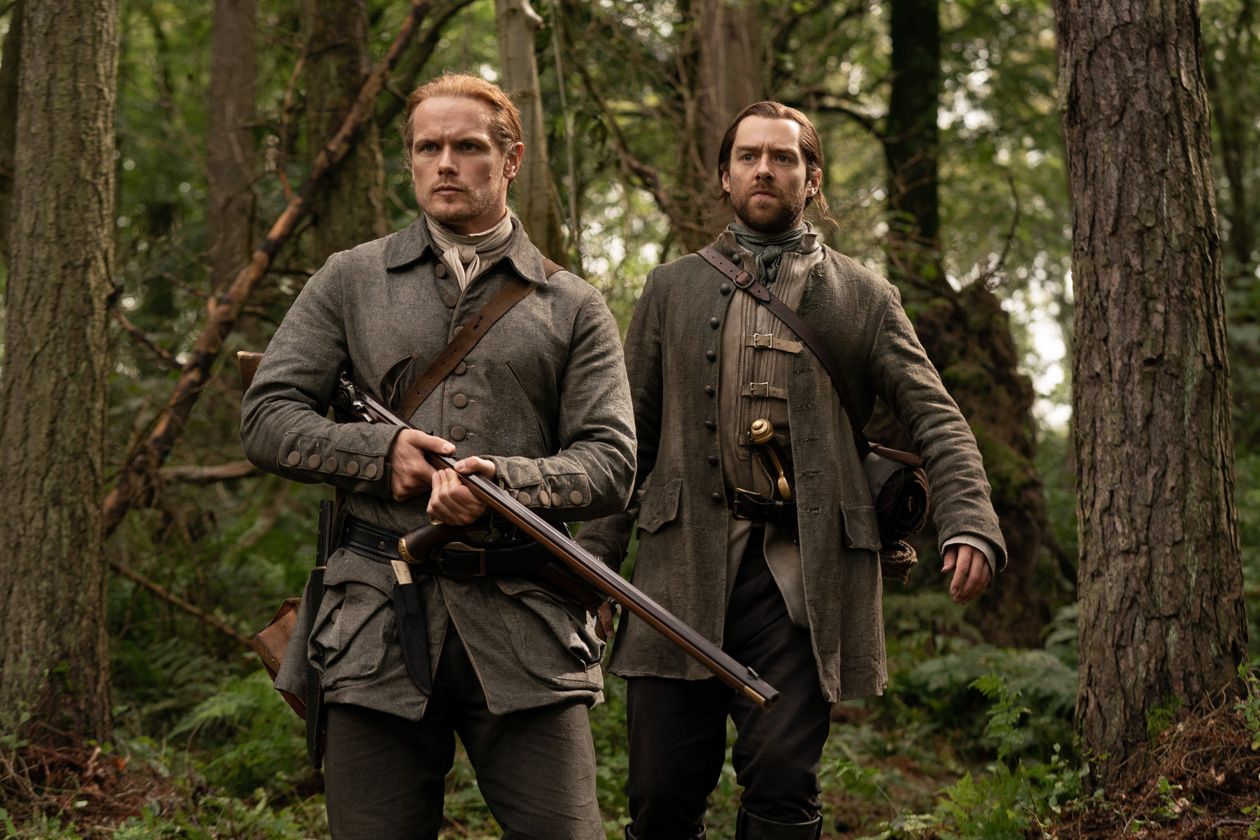 Outlander : Outlander : Photo Sam Heughan, Richard Rankin - 13 sur 37 ...