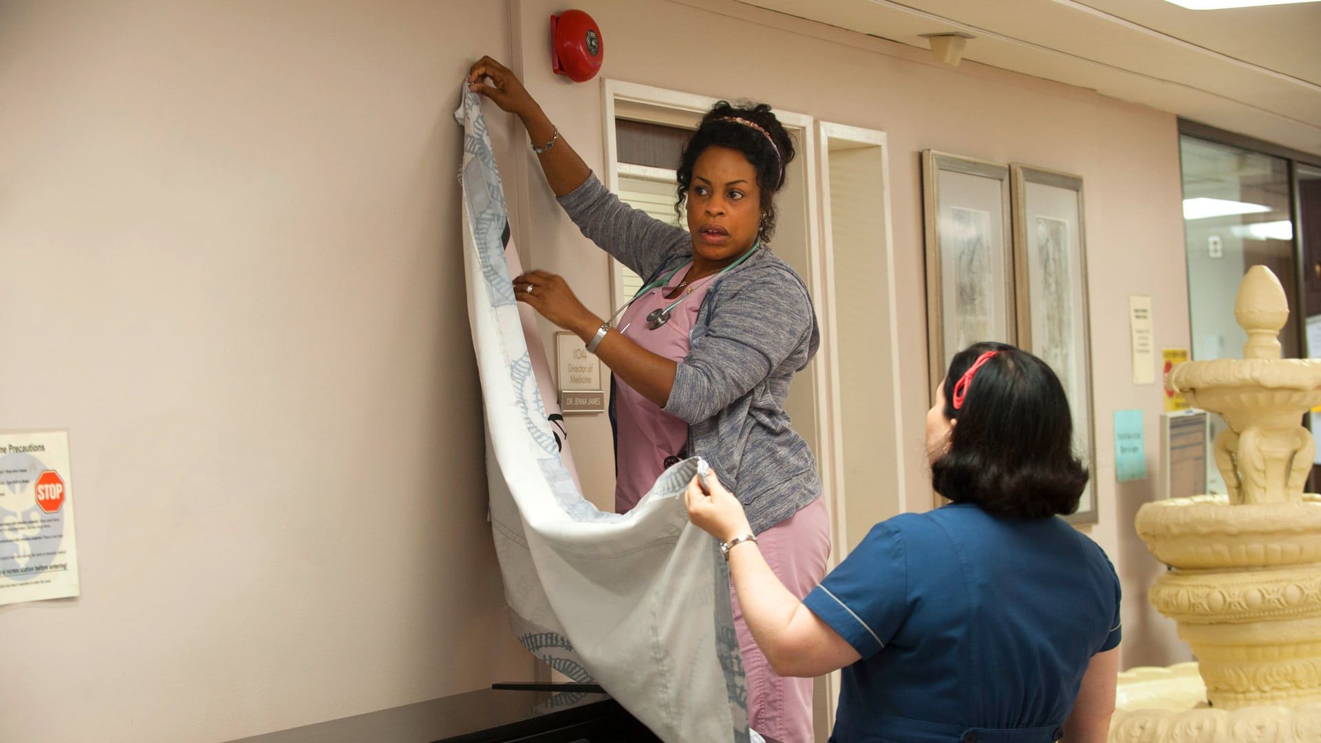 Poster Getting On saison 1 - Affiche 3 sur 15 - AlloCiné