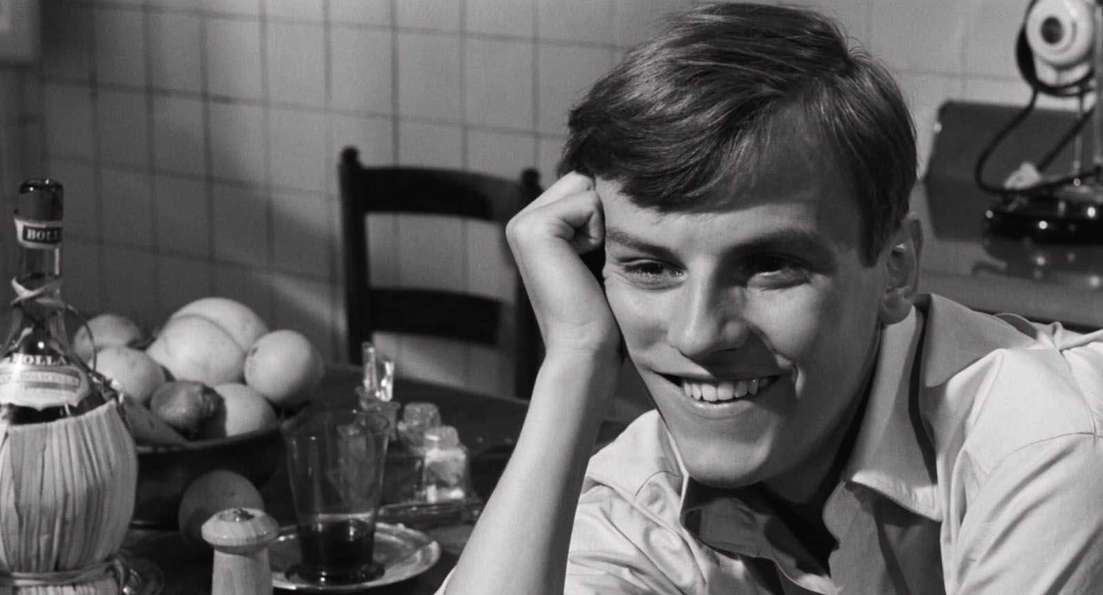 Photo de Jacques Perrin - La Fille à la valise : Photo Jacques Perrin - Photo 9 sur 36 - AlloCiné