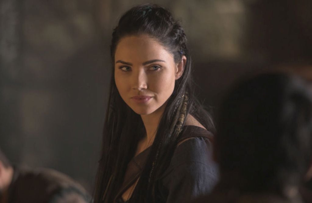 The Outpost : The Outpost : Photo Jessica Green (II) - 43 sur 100 ...