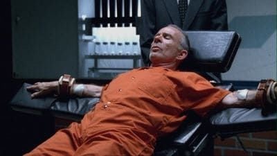 Poster Alias saison 3 - Affiche 43 sur 111 - AlloCiné