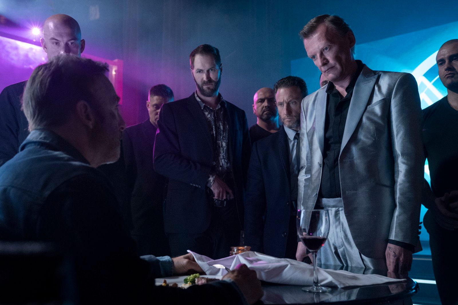 Photo de Neil Davison - Nobody : Photo Bob Odenkirk, Aleksey ...