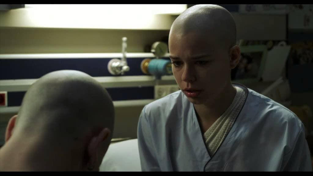 Poster Les Bracelets rouges - Saison 2 - Affiche 15 sur 29 - AlloCiné