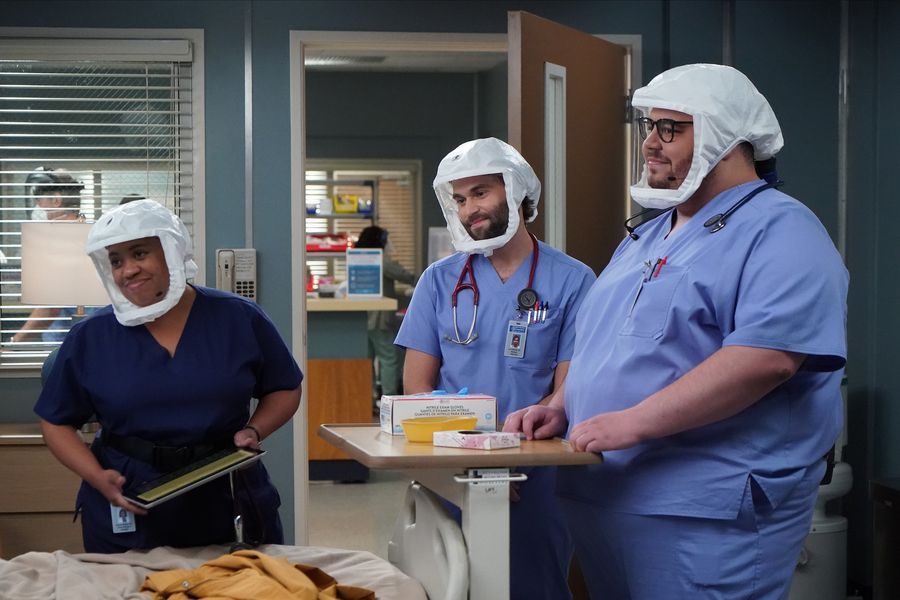Grey's Anatomy : Grey's Anatomy : Photo Jake Borelli, Zaiver Sinnett ...