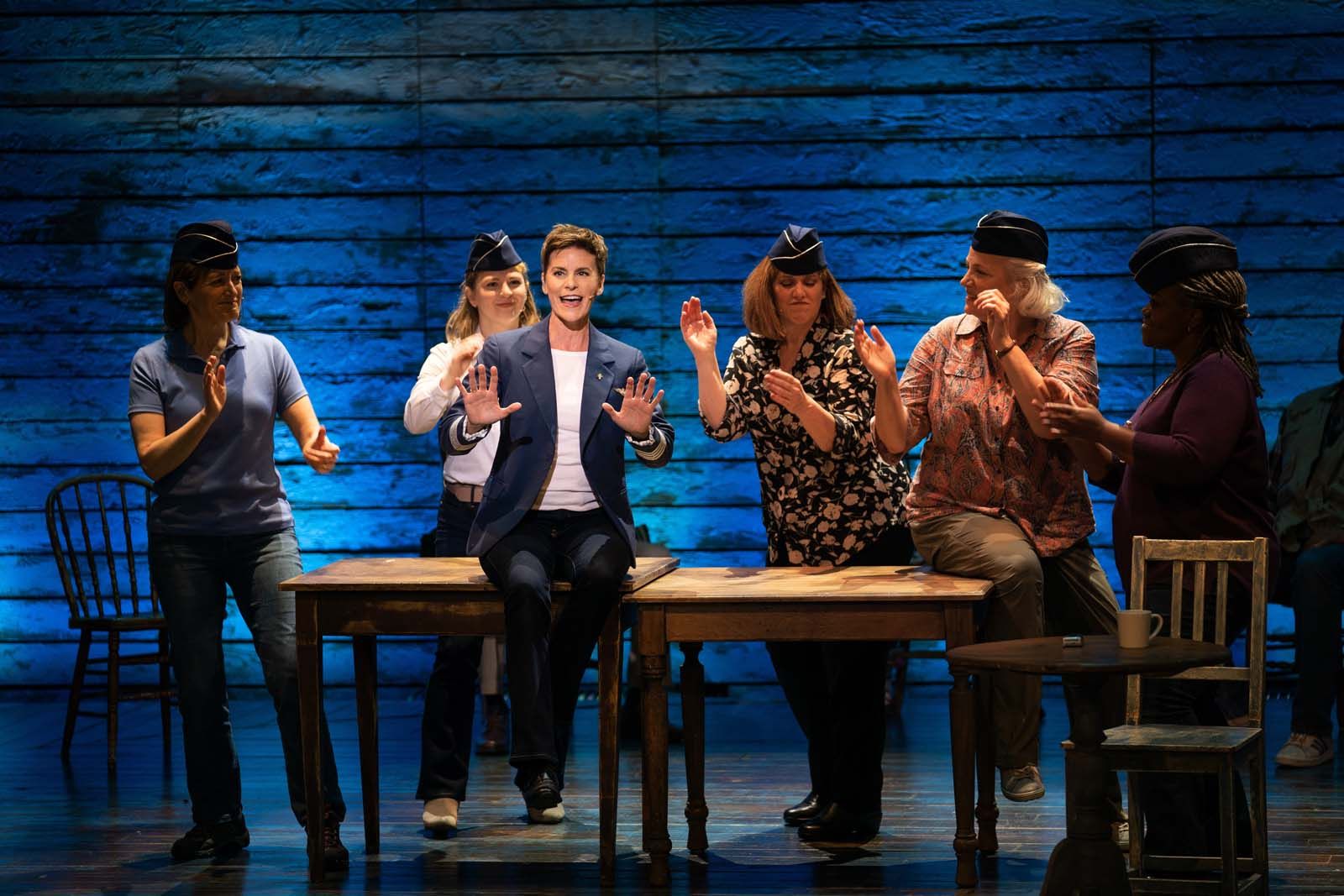 Photo de Sharon Wheatley - Come From Away : Photo Sharon Wheatley, Jenn ...