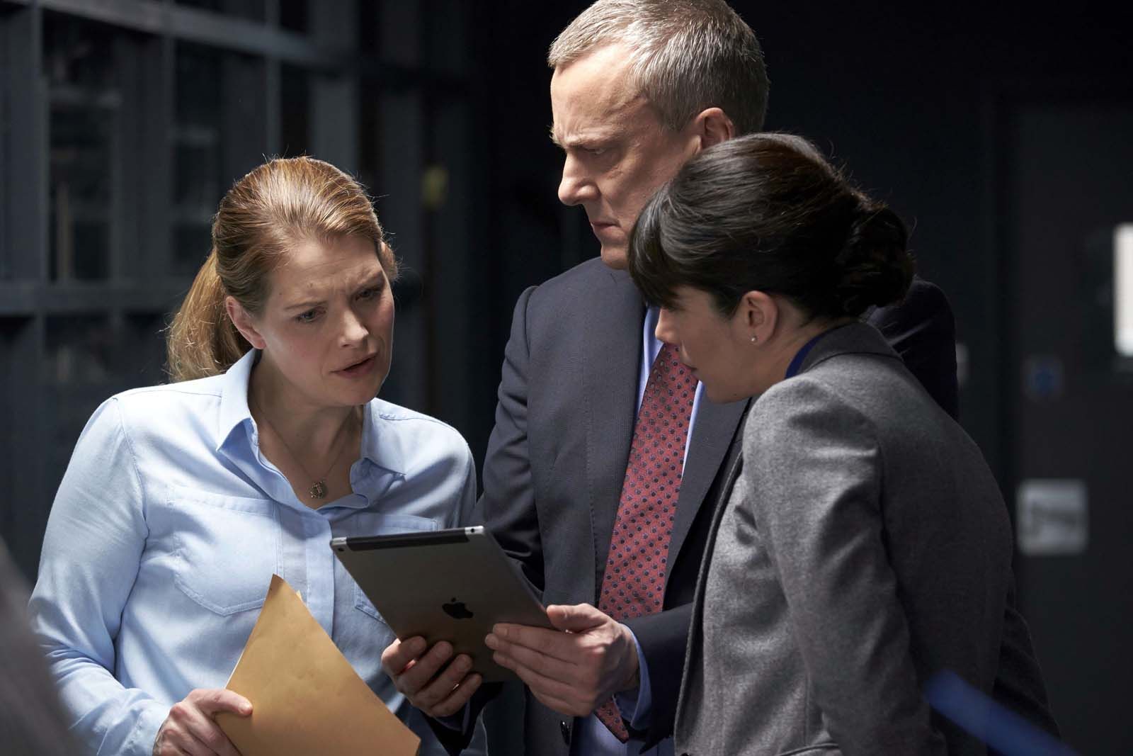 DCI Banks : DCI Banks : Photo Caroline Catz, Stephen Tompkinson, Andrea ...