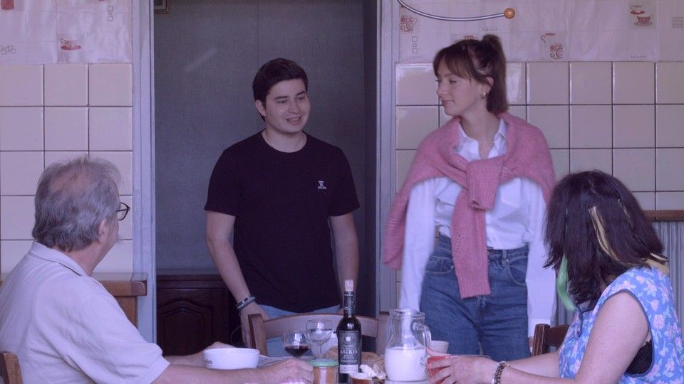 Photo du film Girl Bird - Photo 1 sur 2 - AlloCiné