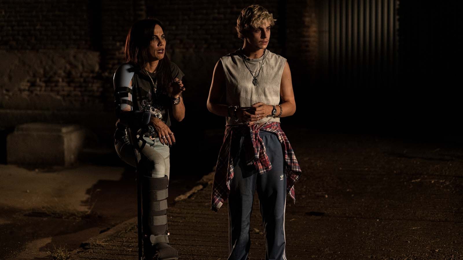 Sin Novedad : Sin Novedad : Photo Omar Banana, Toni Acosta - 14 sur 66 ...