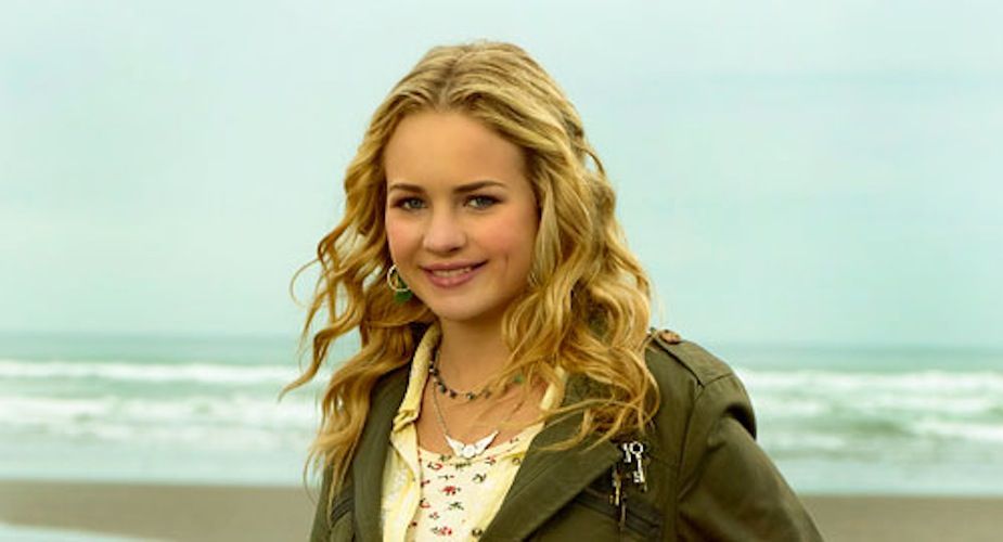 Photo de Avalon High : un amour légendaire - Photo 1 sur 6 - AlloCiné