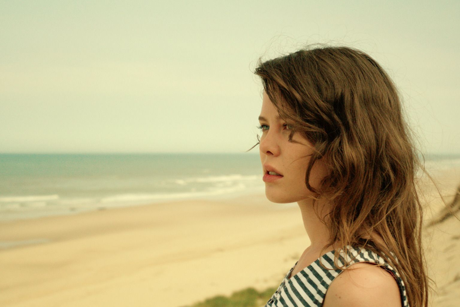 Photo de Lou Lesage - Océane : Photo Lou Lesage - Photo 10 sur 26 ...