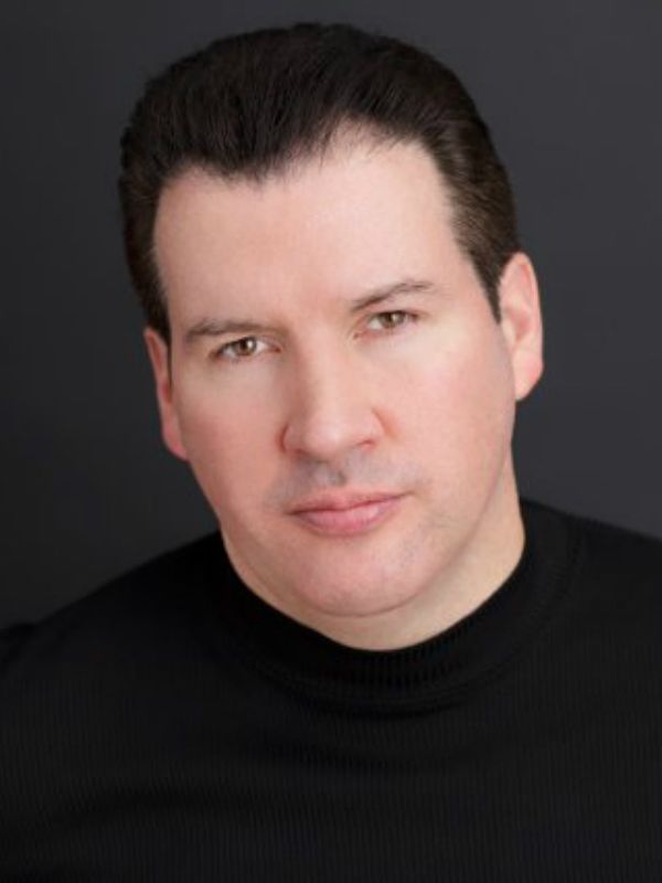 Photo de James Thomas Bligh - Affiche James Thomas Bligh - AlloCiné