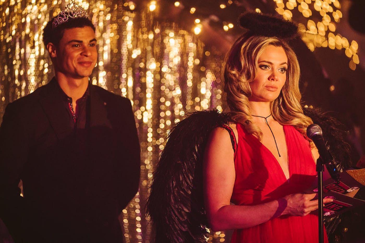 Photo de Kolton Stewart - Astrid & Lilly Save The World : Photo Megan ...