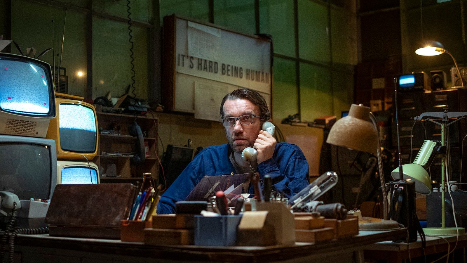 Photo du film Warning - Photo 6 sur 9 - AlloCiné