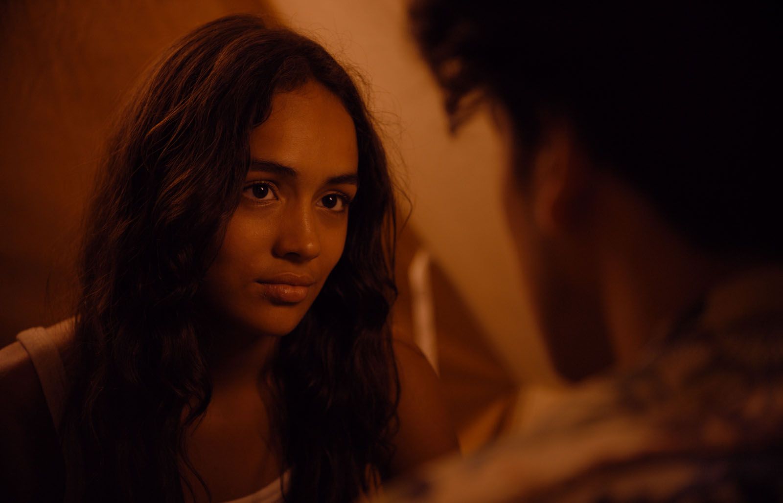 Photo de Thalia Besson - Arthur, malédiction : Photo Thalia Besson ...