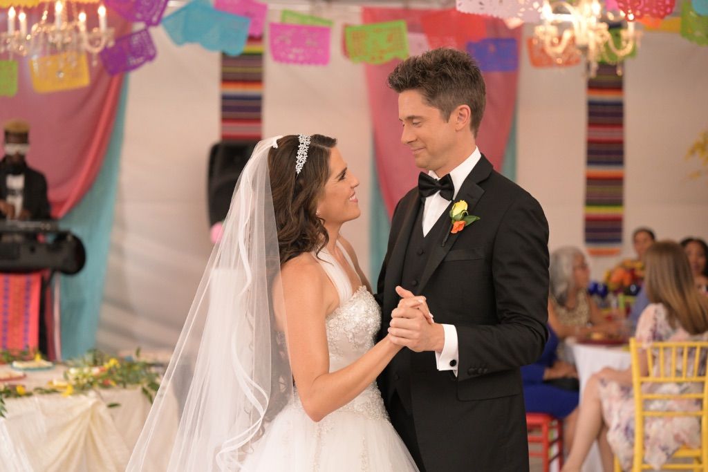 Photo de Topher Grace - Home Economics : Photo Topher Grace, Karla ...