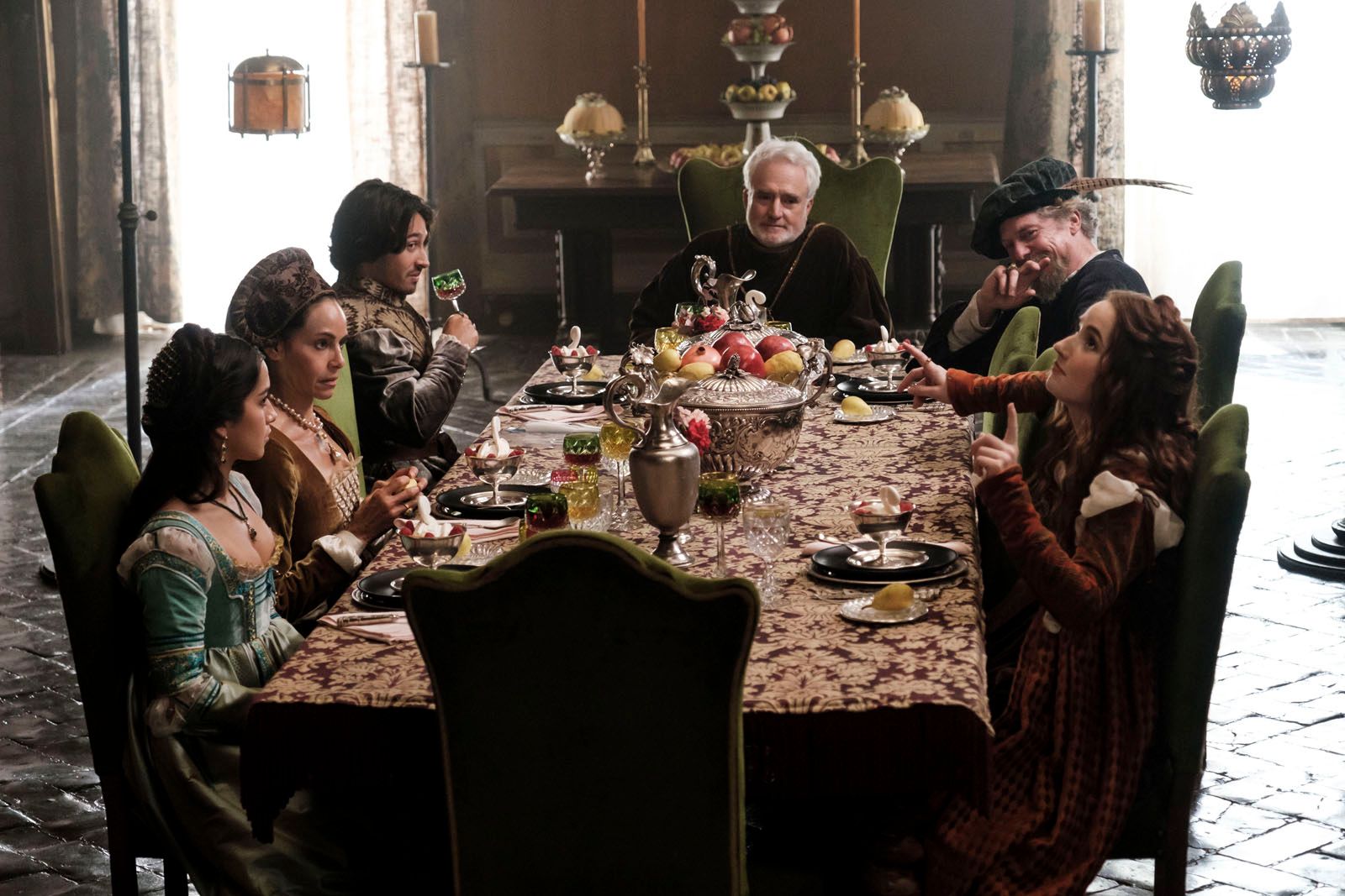 Photo de Bradley Whitford - Rosaline : Photo Alistair Toovey, Mercedes ...