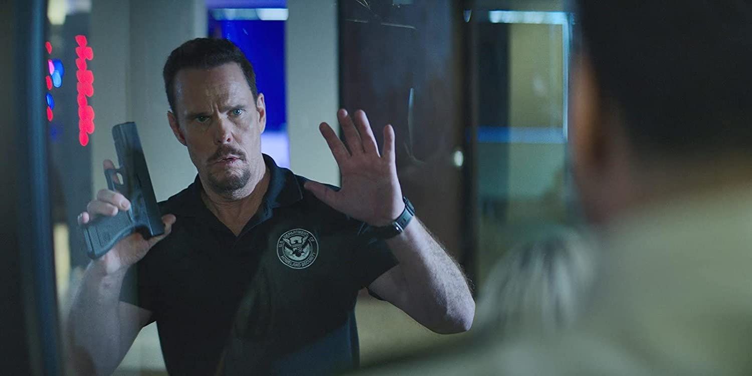 Photo du film Wire Room - Photo 2 sur 6 - AlloCiné