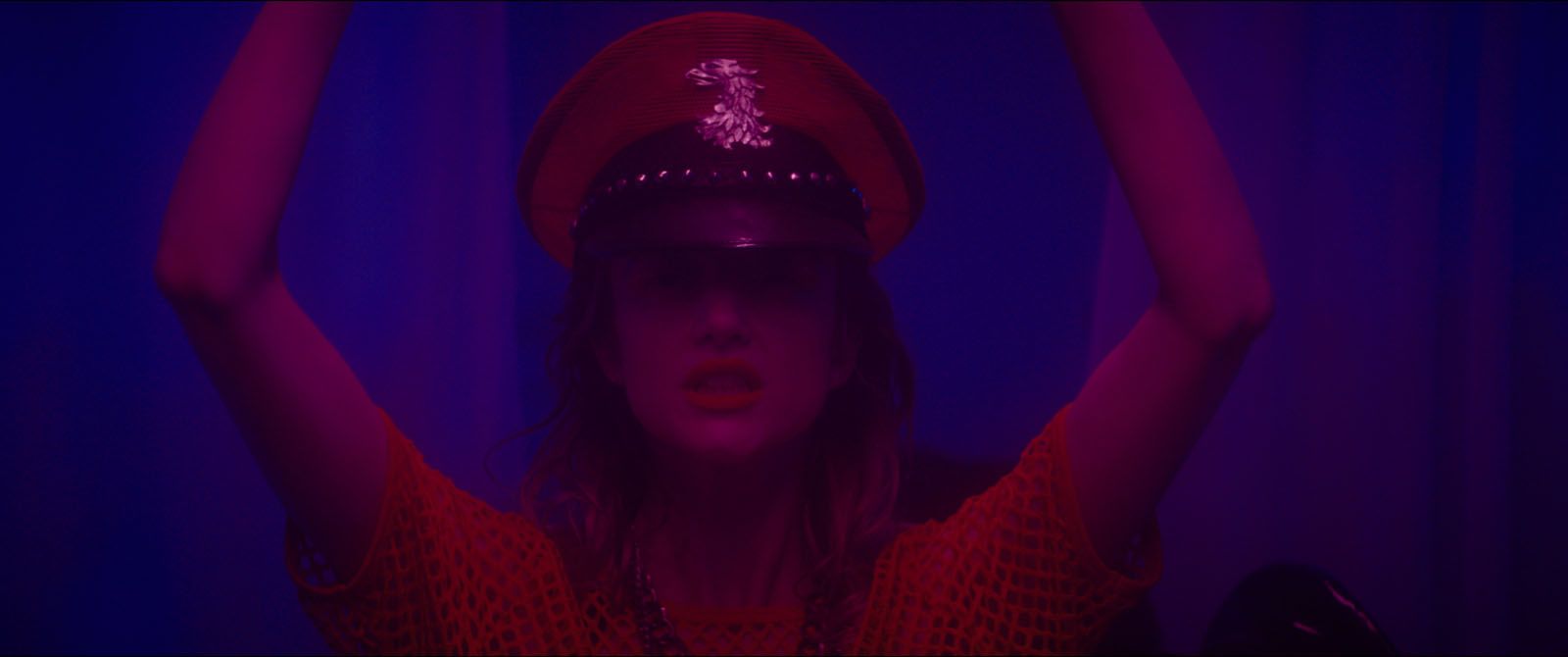Photo du film Please Baby Please - Photo 11 sur 13 - AlloCiné