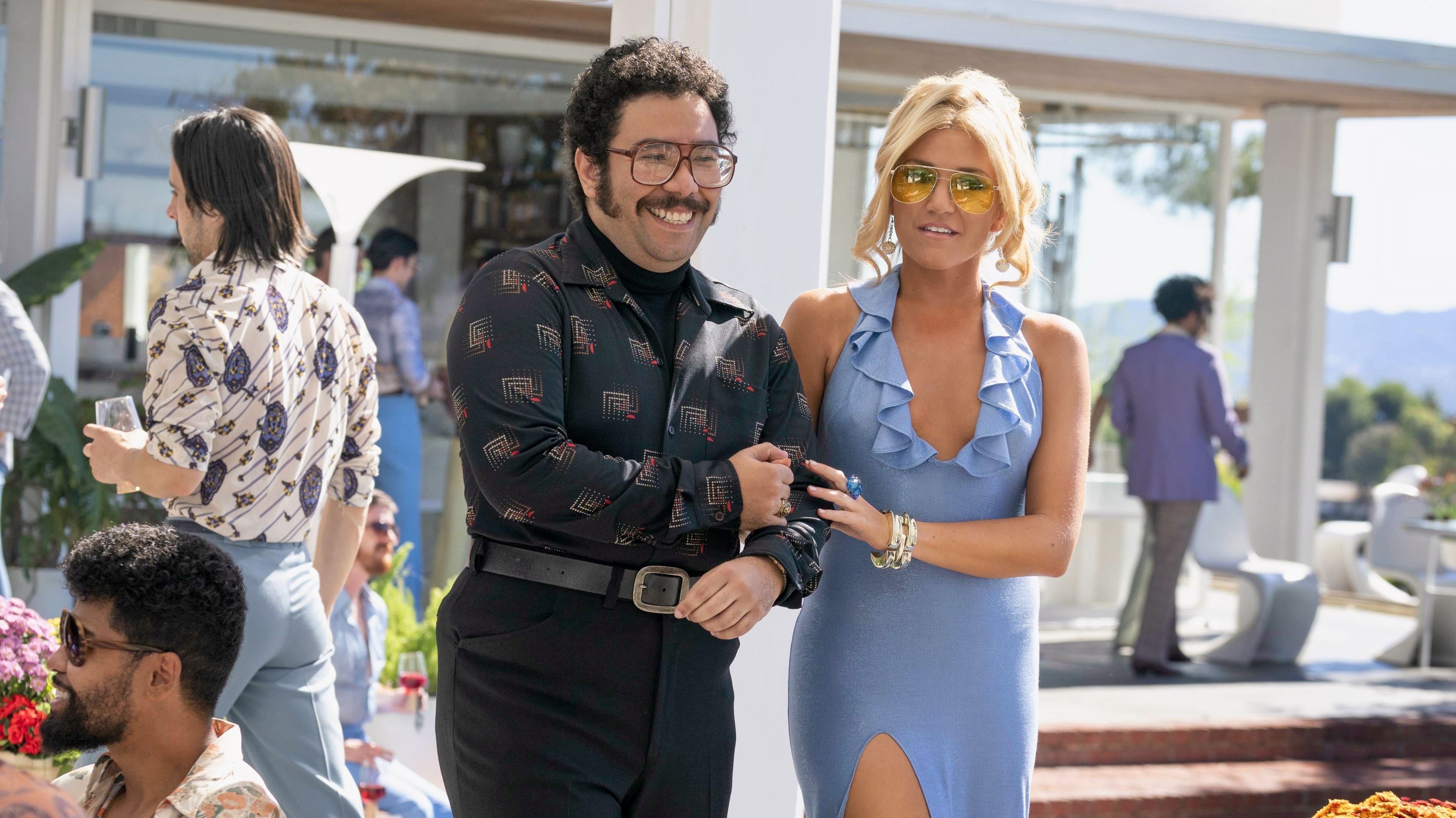 Poster Minx saison 1 - Affiche 12 sur 26 - AlloCiné