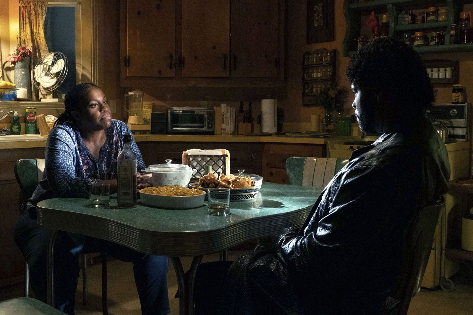 Snowfall : Snowfall : Photo Amin Joseph, Michael Hyatt - 7 sur 117 ...