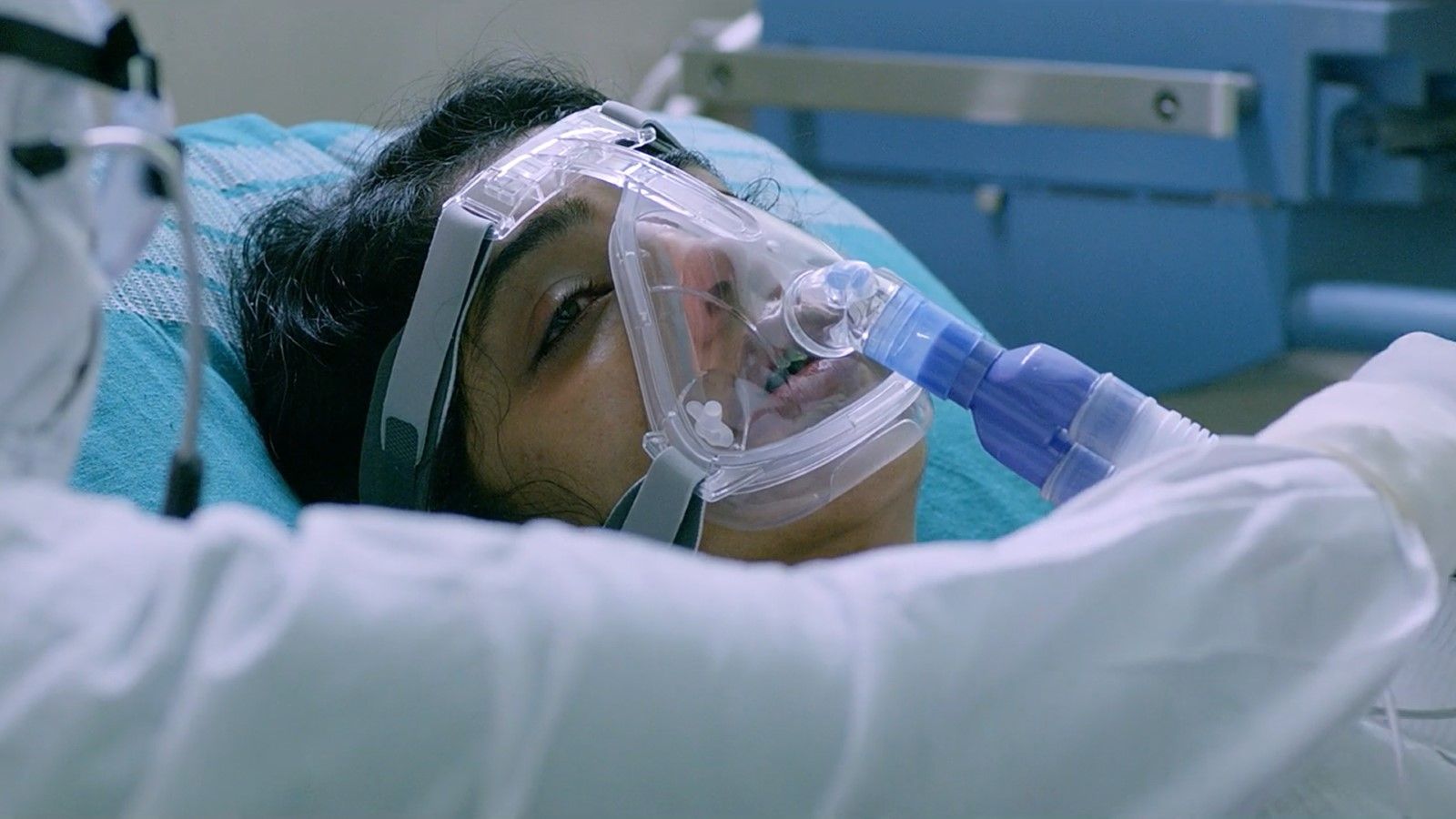 Photo du film Virus - Photo 11 sur 24 - AlloCiné