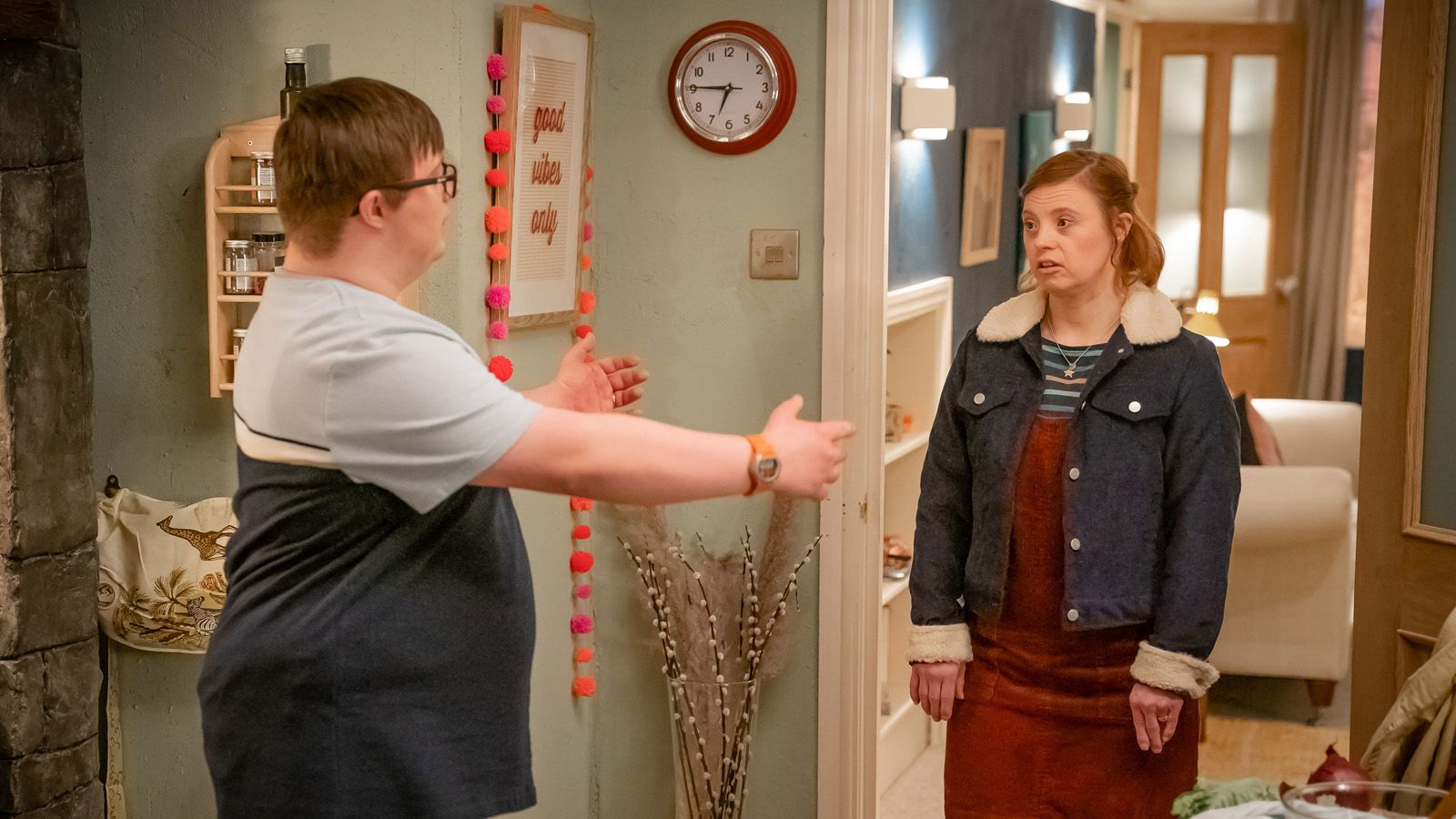 Ralph & Katie : Photo Leon Harrop, Sarah Gordy - 11 sur 14 - AlloCiné