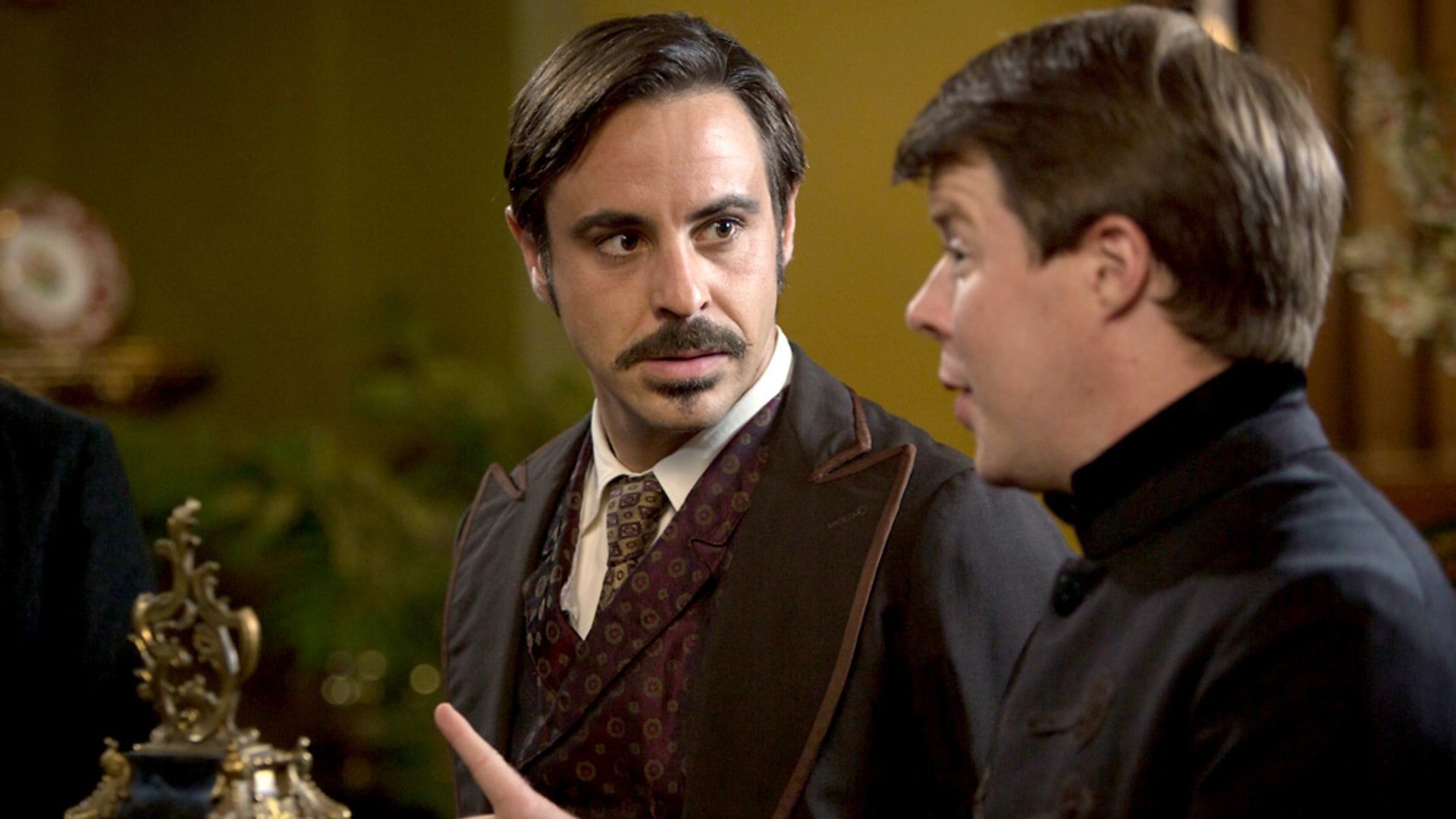 Poster The Paradise saison 2 - Affiche 4 sur 26 - AlloCiné