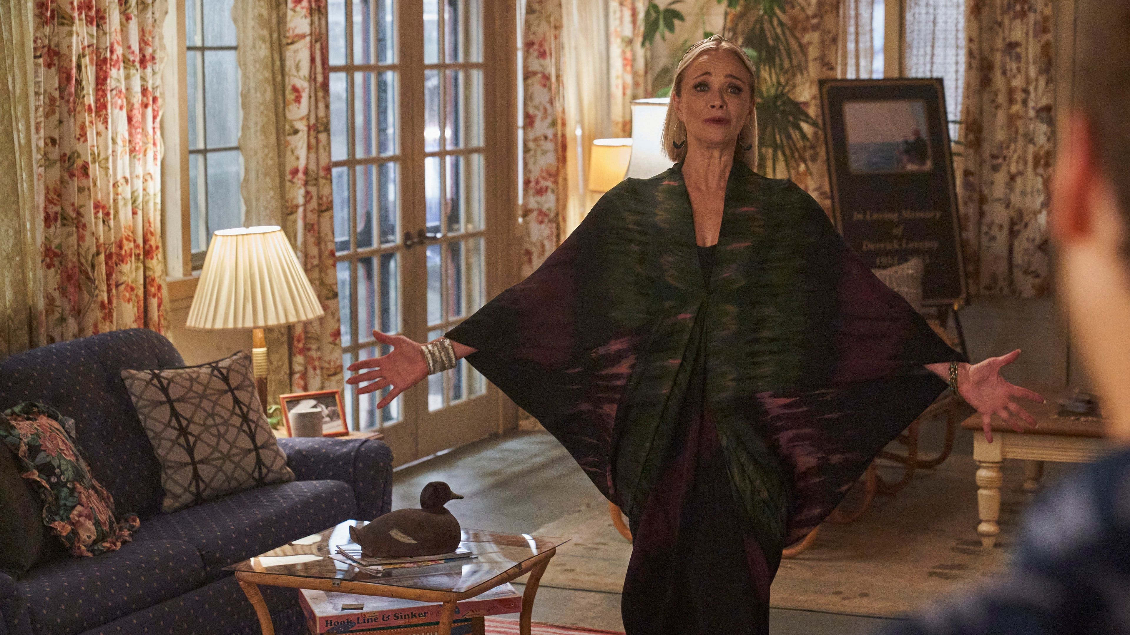 Poster saison 2 - Affiche 4 sur 17 - AlloCiné