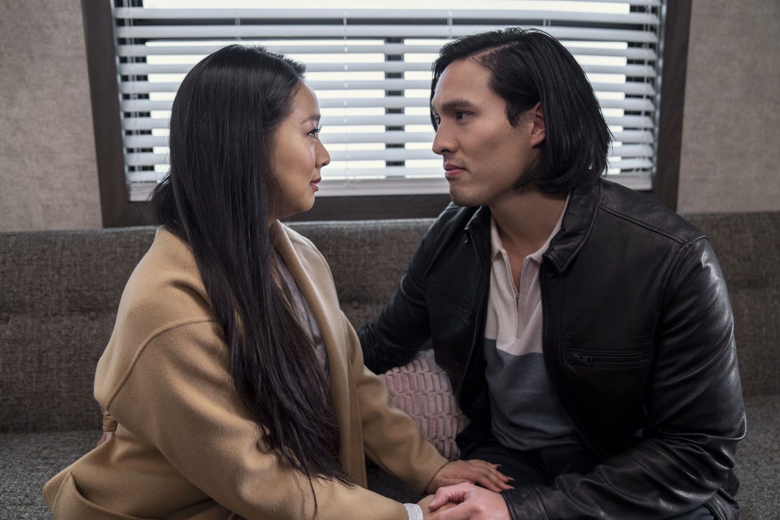 Photo de Stephanie Hsu - Joy Ride : Photo Stephanie Hsu, Desmond Chiam - Photo 1 sur 20 - AlloCiné