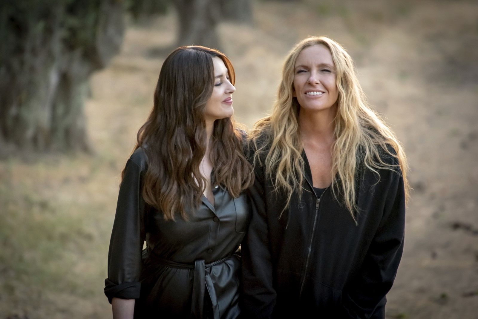 Photo de Toni Collette - Mafia Mamma : Photo Monica Bellucci, Toni ...