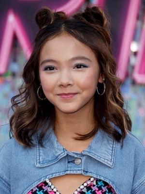 Isla Rose Hall - AlloCiné