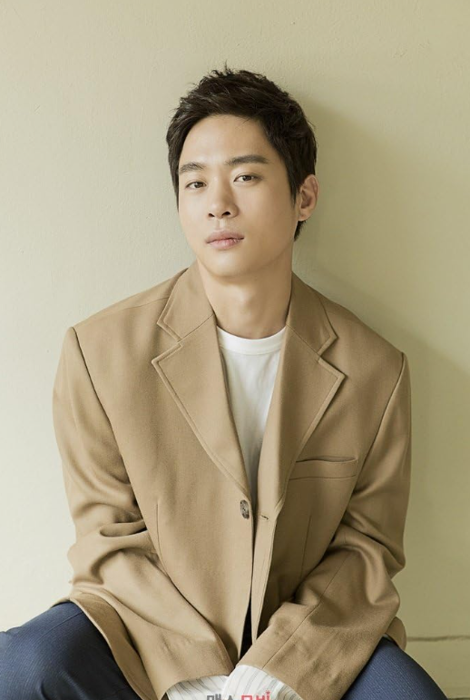 Dong-Young Kim - AlloCiné