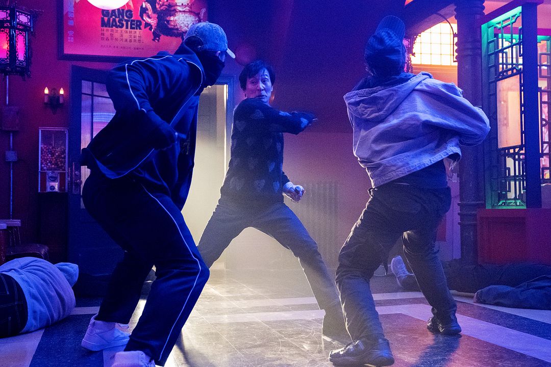 Photo de Ke Huy Quan - Back to Business : Photo Ke Huy Quan - Photo 11 sur 37 - AlloCiné