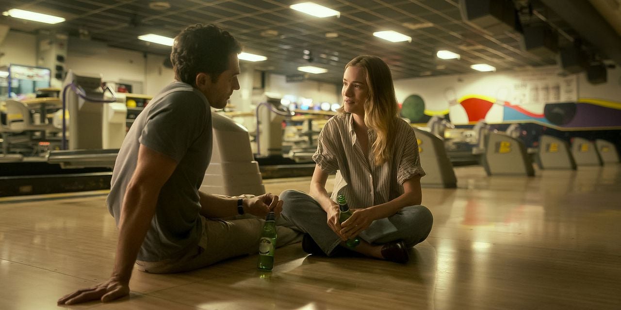 Photo de Colin Woodell - Pulse : Photo Colin Woodell, Willa Fitzgerald ...