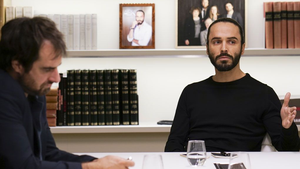 De Braquo à Dix pour cent : qui est Assaad Bouab, le nouveau patron de l'agence ASK ? - AlloCiné