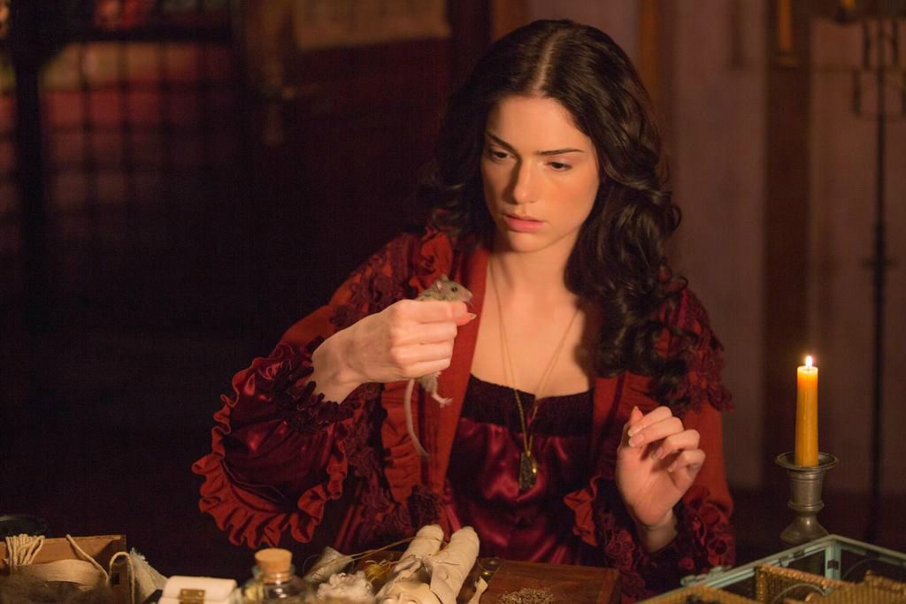 Salem : Salem : Photo Janet Montgomery - 244 sur 258 - AlloCiné