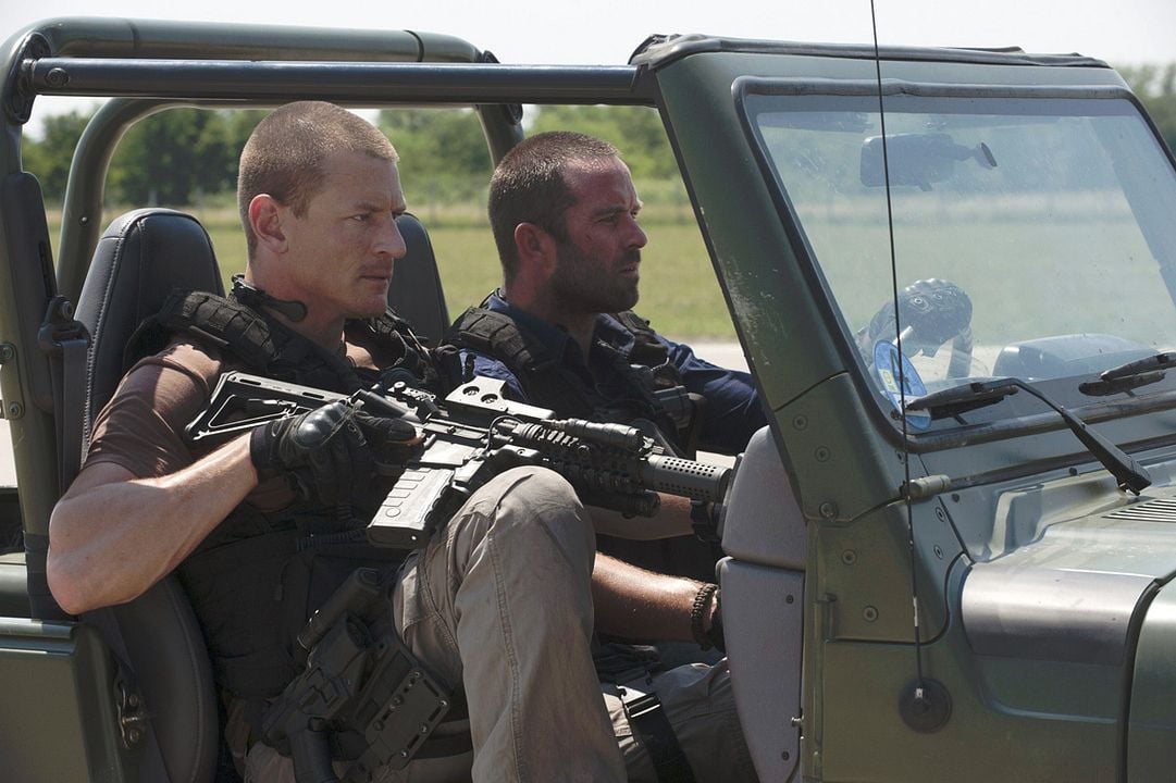 Strike Back : Strike Back : Photo Sullivan Stapleton - 104 sur 203 ...