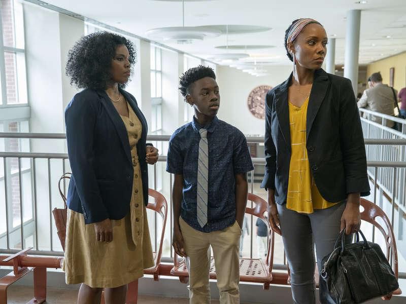 The Chi : The Chi : Photo Alex R. Hibbert, Malkia Stampley, Tyla ...