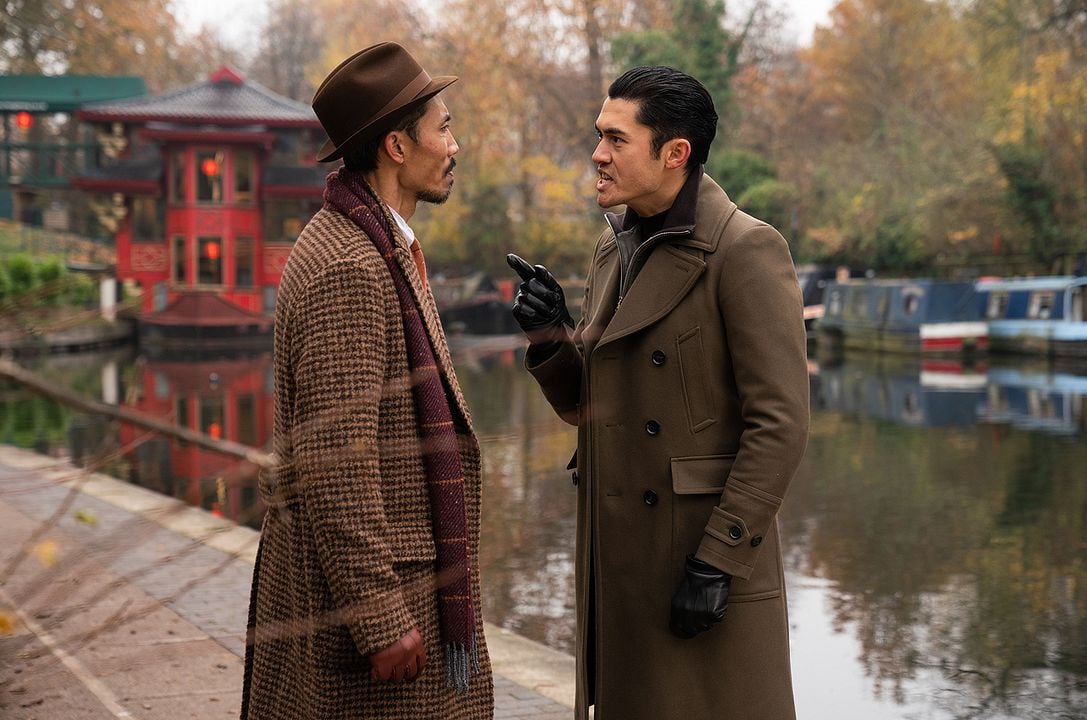 Photo de Henry Golding - The Gentlemen : Photo Henry Golding, Tom Wu ...