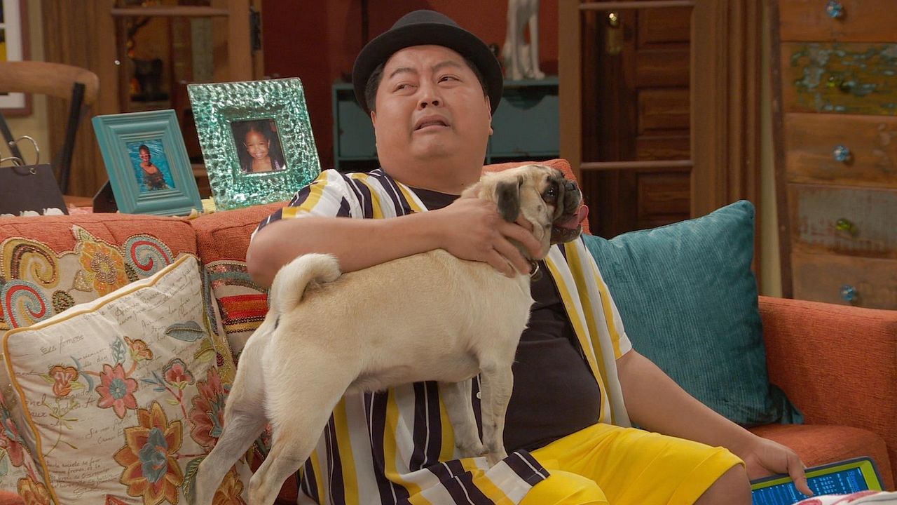 Poster saison 2 - Affiche 51 sur 95 - AlloCiné